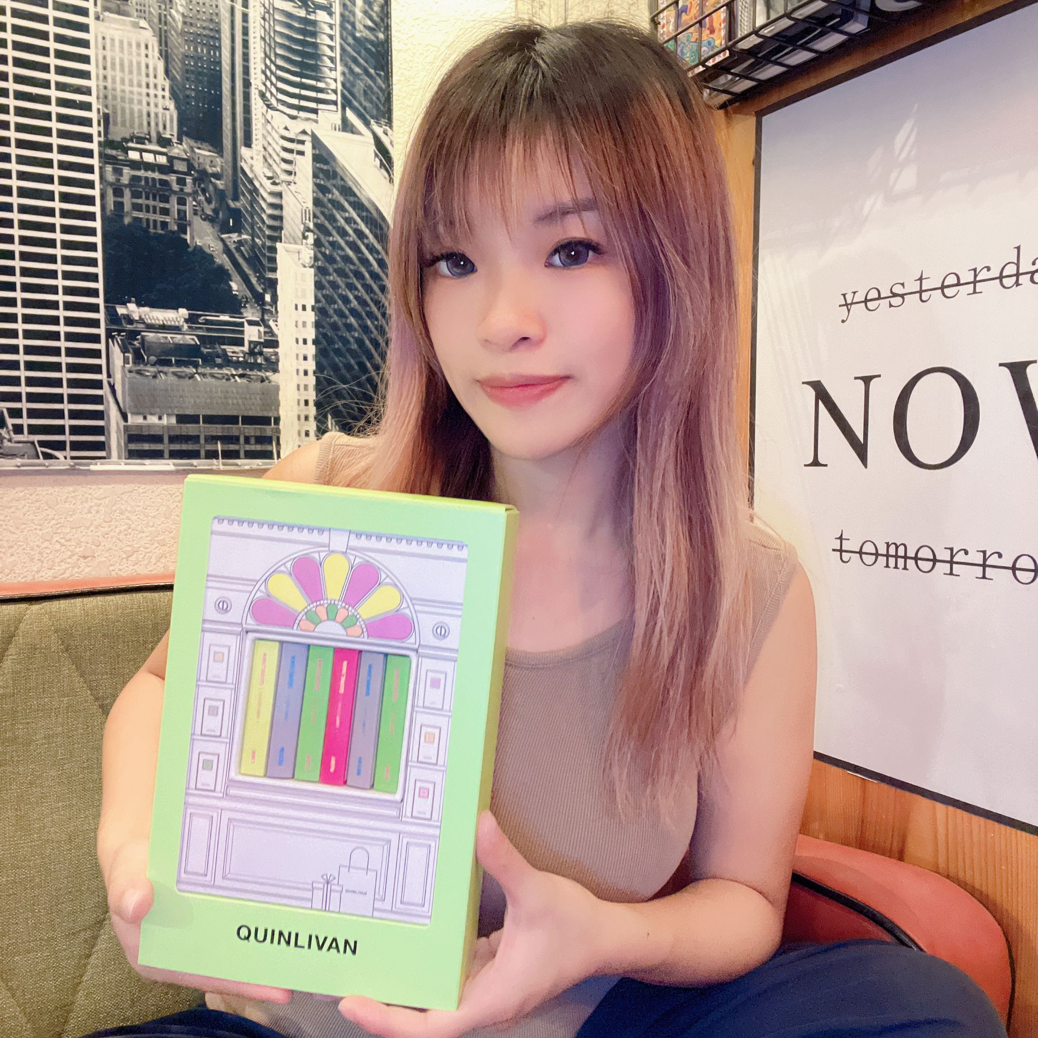 【雙瞳像夜空中最閃亮的星】QUINLIVAN 聖光系列 - Dailycons